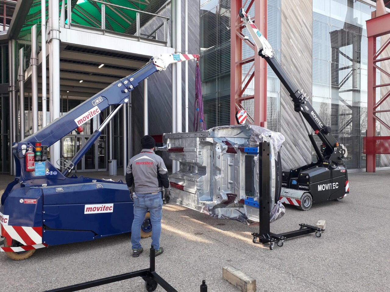 Movitec Service Srl - Movimentazioni industriali in stabilimenti